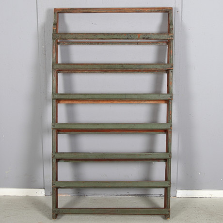 TALLRIKSHYLLA, allmoge, 1800-tal. Allmoge - Möbler - Auctionet