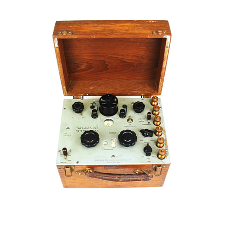 KAPSLAD BÄRBAR TERMOELEMENT POTENTIOMETER. Övrigt - Övrigt - Auctionet