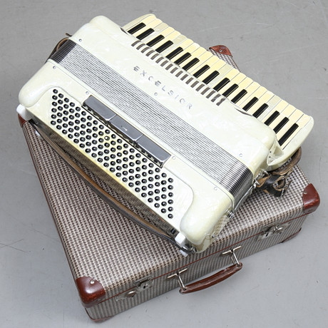 DRAGSPEL, Excelsior. Övrigt - Musikinstrument - Auctionet