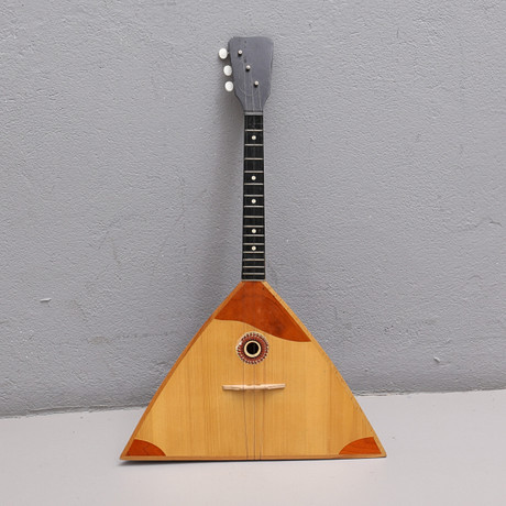 BALALAJKA, 1900-tal. Övrigt - Musikinstrument - Auctionet