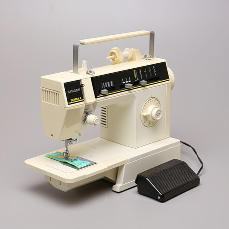 SEWING MACHINE, Singer Samba 4, second half of the 20th century ...
