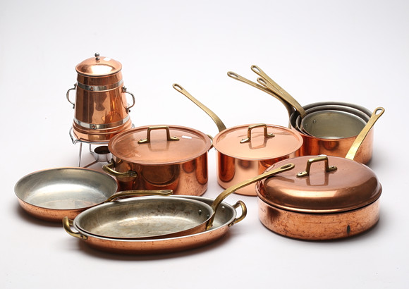 COPPER OBJECTS, 10 parts, including the Krögarhuset. Silver & Metals ...