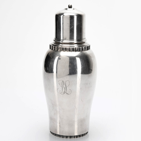 SHAKER, silver, mid 20th century. Silver & Metals - Silver - Auctionet