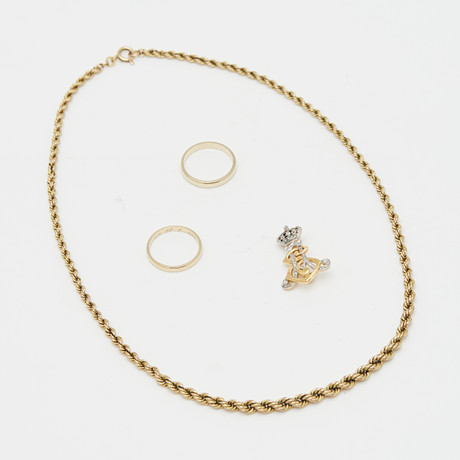 Jewelry set, 1 chain, 2 rings, 1 brooch, 333 yellow gold, 585 yellow ...