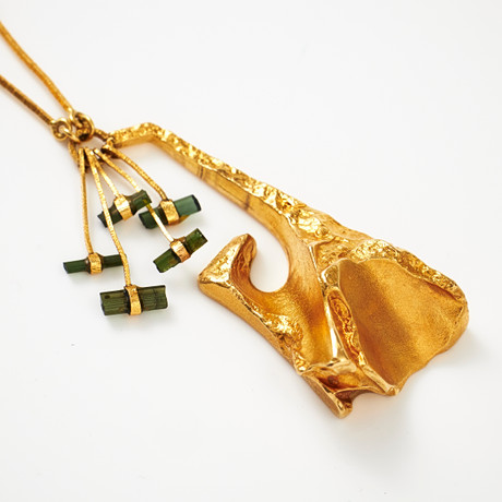 BJÖRN WECKSTRÖM, "Semiramis", kaulakoru riipuksella, 18 kultaa ...