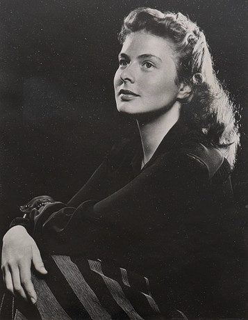 UNA FOTOGRAFÍA DE GELATINA DE PLATA CON INGRID BERGMAN Y TOMADA POR EL FAMA MUNDIAL FOTÓGRAFO ...