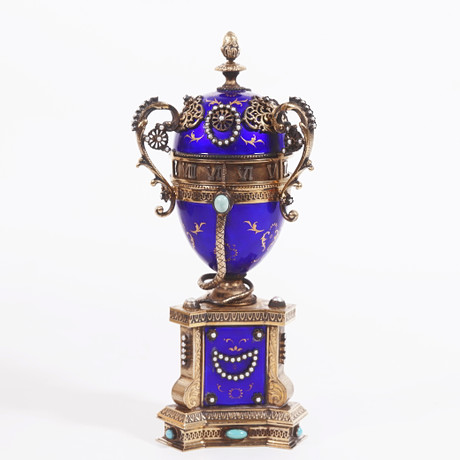 20TH CENTURY FABERGÉ STYLE BLUE EGG WATCH IN SILVER AND ENAMEL CERCLES ...