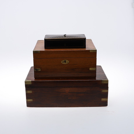 A SMALL 19TH CENTURY FRENCH ROSEWOOD BOX. Miscellaneous - Miscellaneous ...