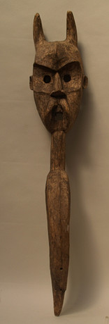 DEVIL MASK - Central Africa, carved wood. Tribal art - Auctionet