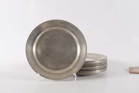 TENNTALLRIKAR, 30-stycken, Firma Svenskt Tenn, 1952. Silver & Metall ...