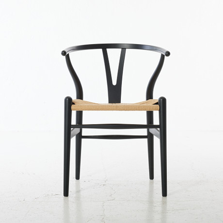 HANS J WEGNER. "CH24", även kallad "Y-stolen", stol, för Carl Hansen ...
