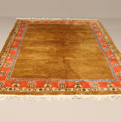 MATTA, Tibet, cirka 179 x 266 cm. Mattor & Textil - Mattor - Auctionet