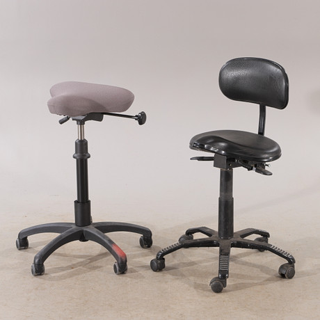 OFFICE CHAIRS, 2 pieces, 2000s. Furniture - Armchairs & Chairs - Auctionet