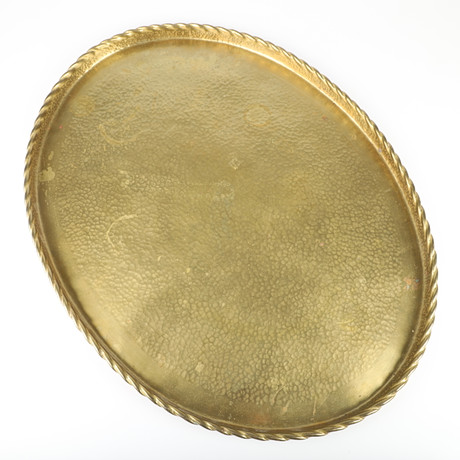 BRICKA, hamrad mässing, Carl Lindqvist, Hjelmsäter, Söderköping, 1929 ...