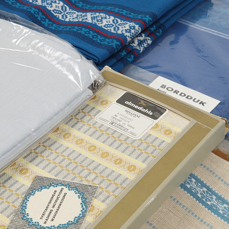 DUKAR, 6 stycken, bl. a. Almedahls, 1970-tal. Mattor & Textil - Textil ...