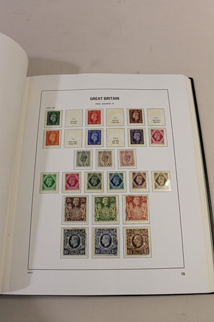 GREAT BRITAIN STAMP COLLECTION. Coins, Medals & Stamps - Coins - Auctionet
