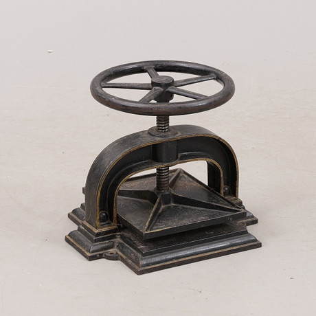 PRESS, cast iron, Husqvarna, 19th/20th century. Miscellaneous ...