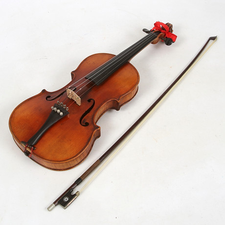VIULU ja JOUSI, merkintä Antonius Stradivarius cremona fecit anno 1710 ...