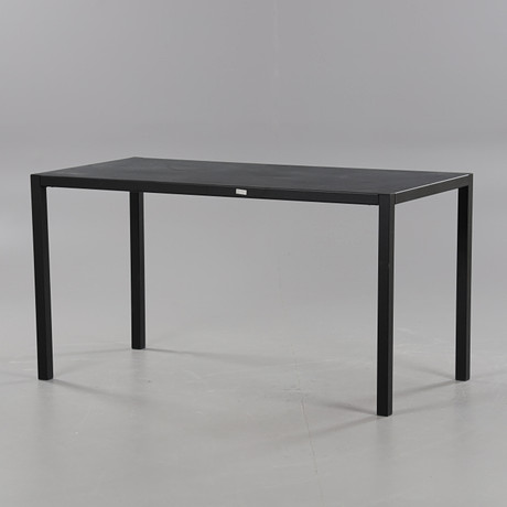 FERMOB, "Inside out table", design Andrée & Olivia Putman. Möbler ...