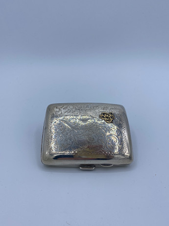 CIGARETTE CASE. HUNCHED ENGLISH SILVER. 20S. Silver & Metals - Silver ...