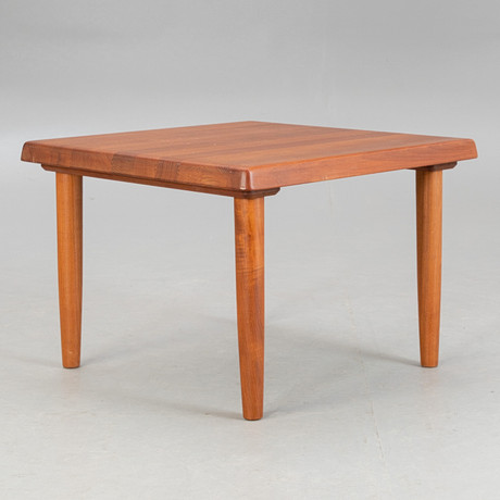 NIELS BACH. Teak soffbord. Dansk design från mitten av århundradet ...