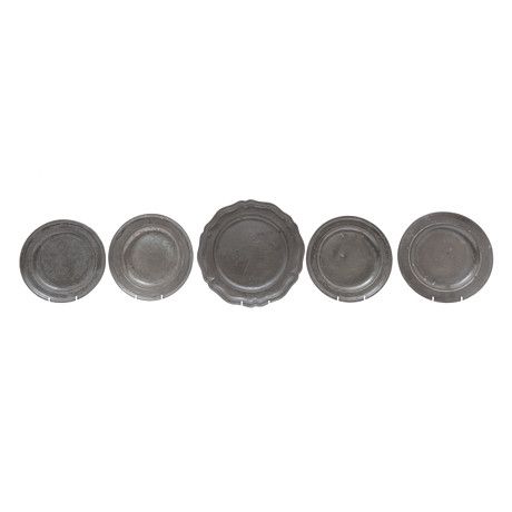 A COLLECTION OF FIVE PEWTER PLATES, 18TH AND 19TH CENTURY. Silver ...