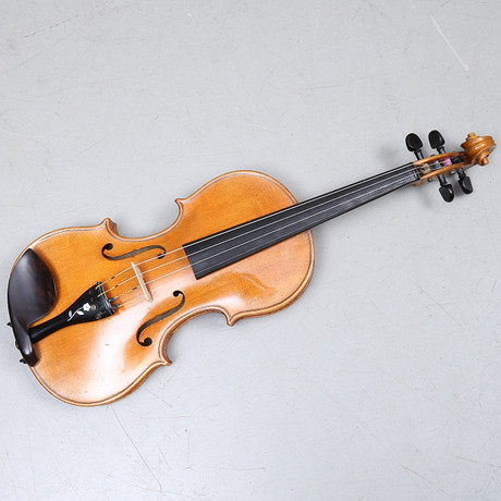 FIOL, Tjeckien. Övrigt - Musikinstrument - Auctionet