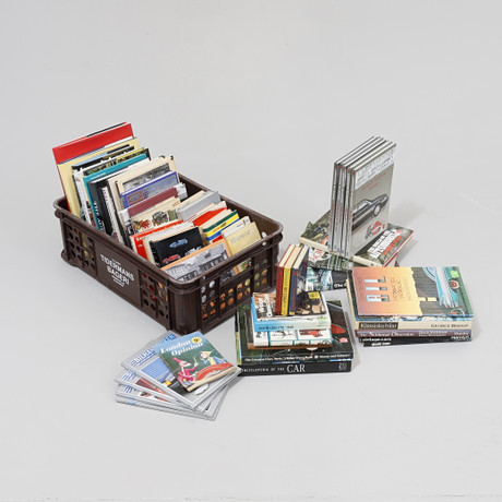 AUTOMOBILIA. Böcker ca 27 st, bl.a. "The Greatest Cars", "Racing Cars ...