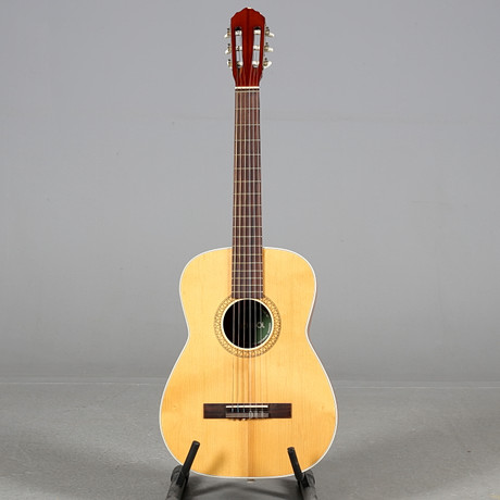 GITARR, Levin, 1970-tal. Samlarföremål - Musikinstrument - Auctionet