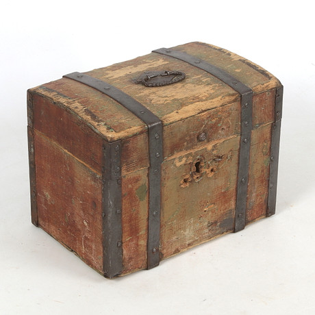 BOX, folklore, 19th century. Folk art - Bowls & Boxes - Auctionet