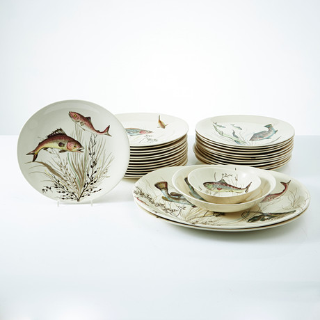 DINNER SET, 31 pieces, "FISH" by JOHNSON BROS, England. Ceramics ...