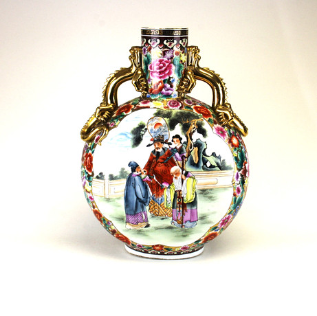 VERY LARGE CHINESE MOON FLASK. Ceramics & Porcelain - Oriental - Auctionet