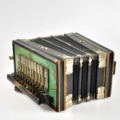 DRAGON, Acordeón Soberano, antiguo, Alemania, siglo XIX. Objetos de ...