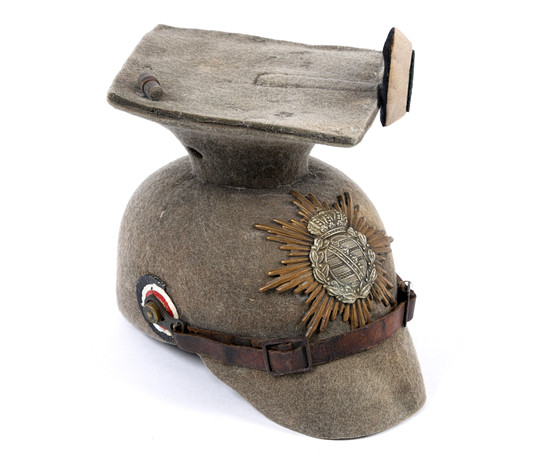 SÄCHSISCHER ULAN-FILZHELM AUS DEM ERSTEN WELTKRIEG. Waffen & Militaria ...
