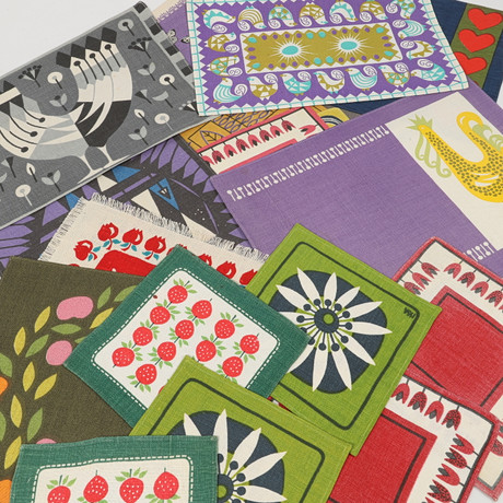 TABLETAS M. M, 24 piezas, textil estampado incl. a Ingrid Mjörne ...