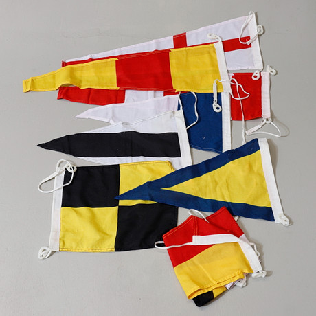 SIGNALFLAGGOR & VIMPLAR, (24+14) st, nylon, 1900-tal. Samlarföremål ...