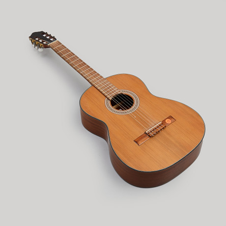 GEWA KLASSISK GITARR PRO ARTE GC 210. Övrigt - Musikinstrument - Auctionet
