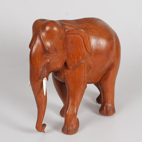 SCULPTURE, teak, elephant. Art - Sculptures & Bronzes - Auctionet
