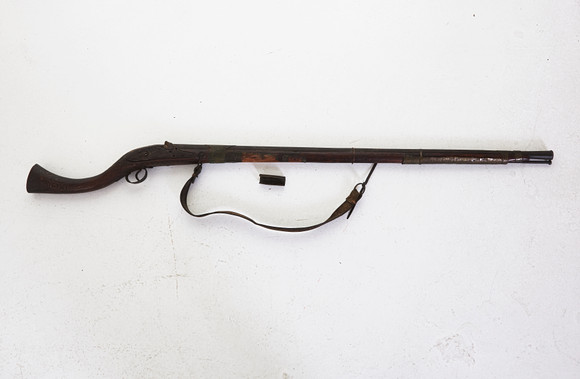 JEZAIL, Afghanistan, snap lock, piston with mother-of-pearl inlays ...