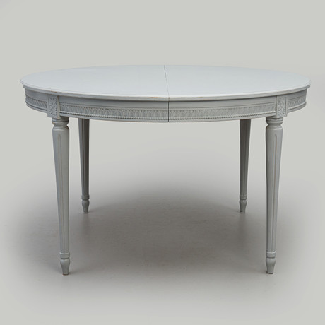 MATBORD, med 3 illäggsskivor, gråmålat. Möbler - Bord - Auctionet