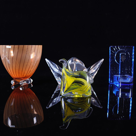 GLASS OBJECTS, 4 parts, including Orrefors and Kosta Boda. Glass ...