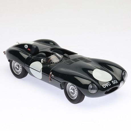 MODELBIL, metall, "D-type", Jaguar, 1/18, Autoart. Leksaker - Leksaker ...