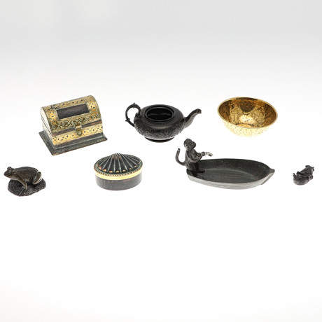 A QUANTITY OF BRASS/METAL ITEMS. Silver & Metals - Pewter, Brass ...