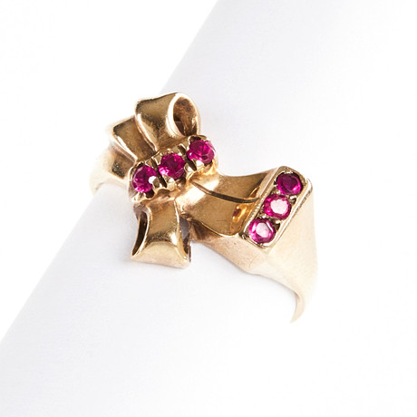 RING, 18k gold, with artificial red stones. Jewellery & Gemstones ...