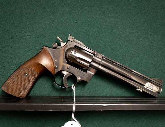 Korth National Standard .357 magnum #34096. Licensvapen - Revolvrar ...