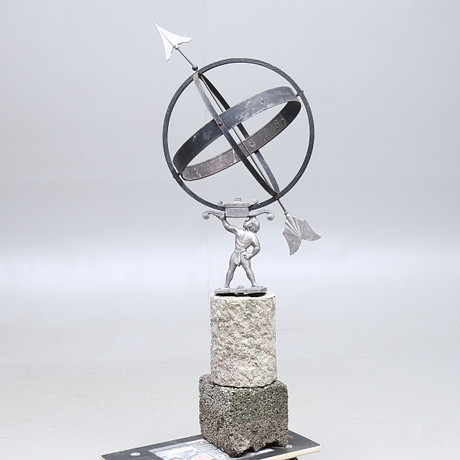 SOLUR på stenfot, 1900-tal. Trädgård & Byggnadsvård - Trädgårdsmöbler - Auctionet