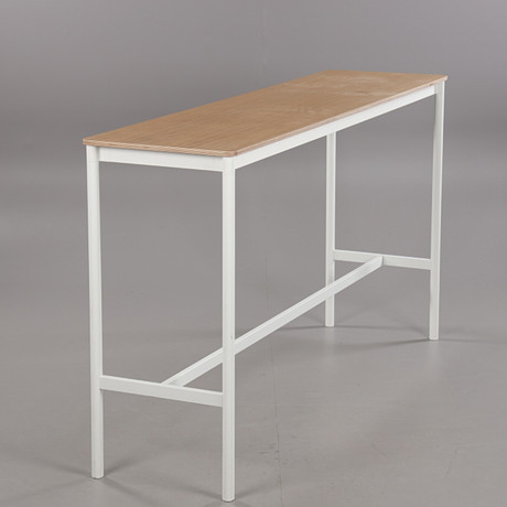 MUUTO, bar table "Base High Table", design Mika Tolvanen in 2018 for ...