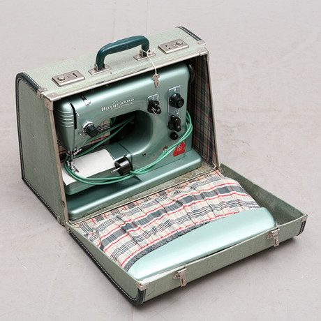 SEWING MACHINE, Husqvarna automatic, 1900s. Miscellaneous - Technica ...