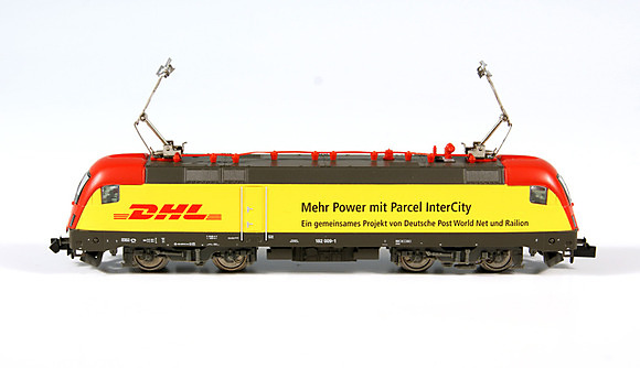 LOCOMOTIVE, Minitrix 12559 Class 182 DB AG "DHL" electric locomotive ...