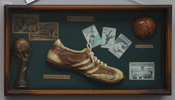 DIORAMA with football history, 1900s/2000s. Ceramics & Porcelain - Rest ...